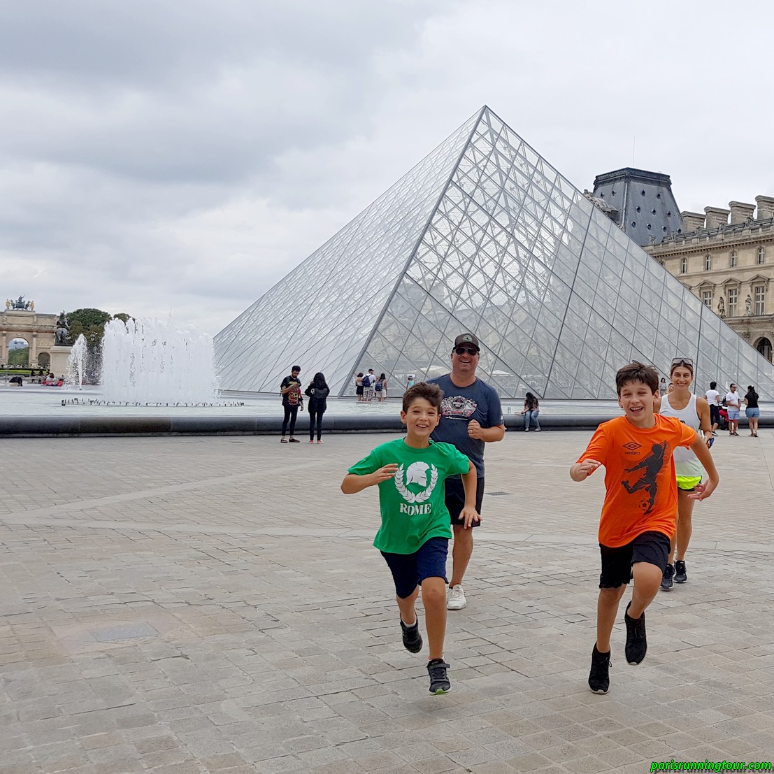 A family Paris Running Tour | Paris Running Tours (English)